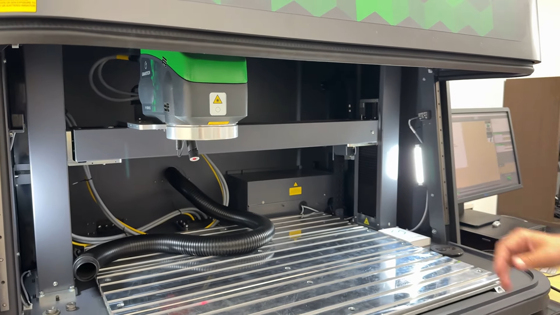 Gravotech LW3: Precision Laser Marking